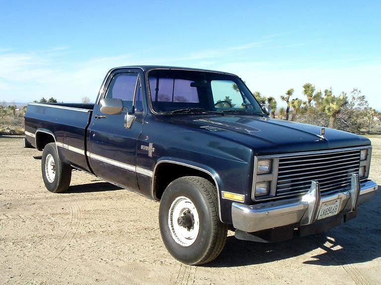 1985 Chevy Silverado K20 3/4 ton 4x4 blue