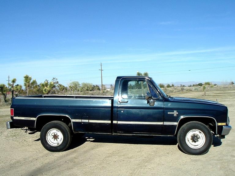 1985 Chevy Silverado K20 3/4 ton 4x4 blue